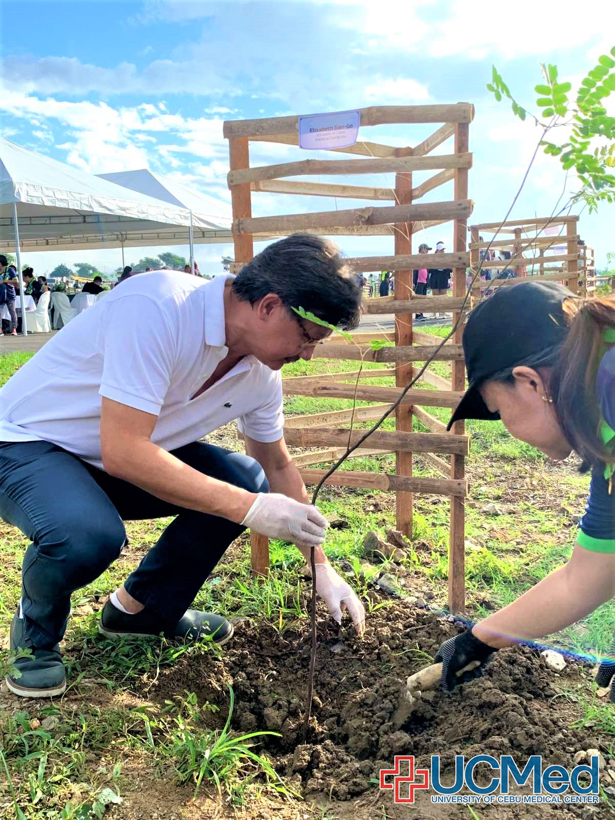 UCMed joins the planting of Cherry Blossom - UCMed